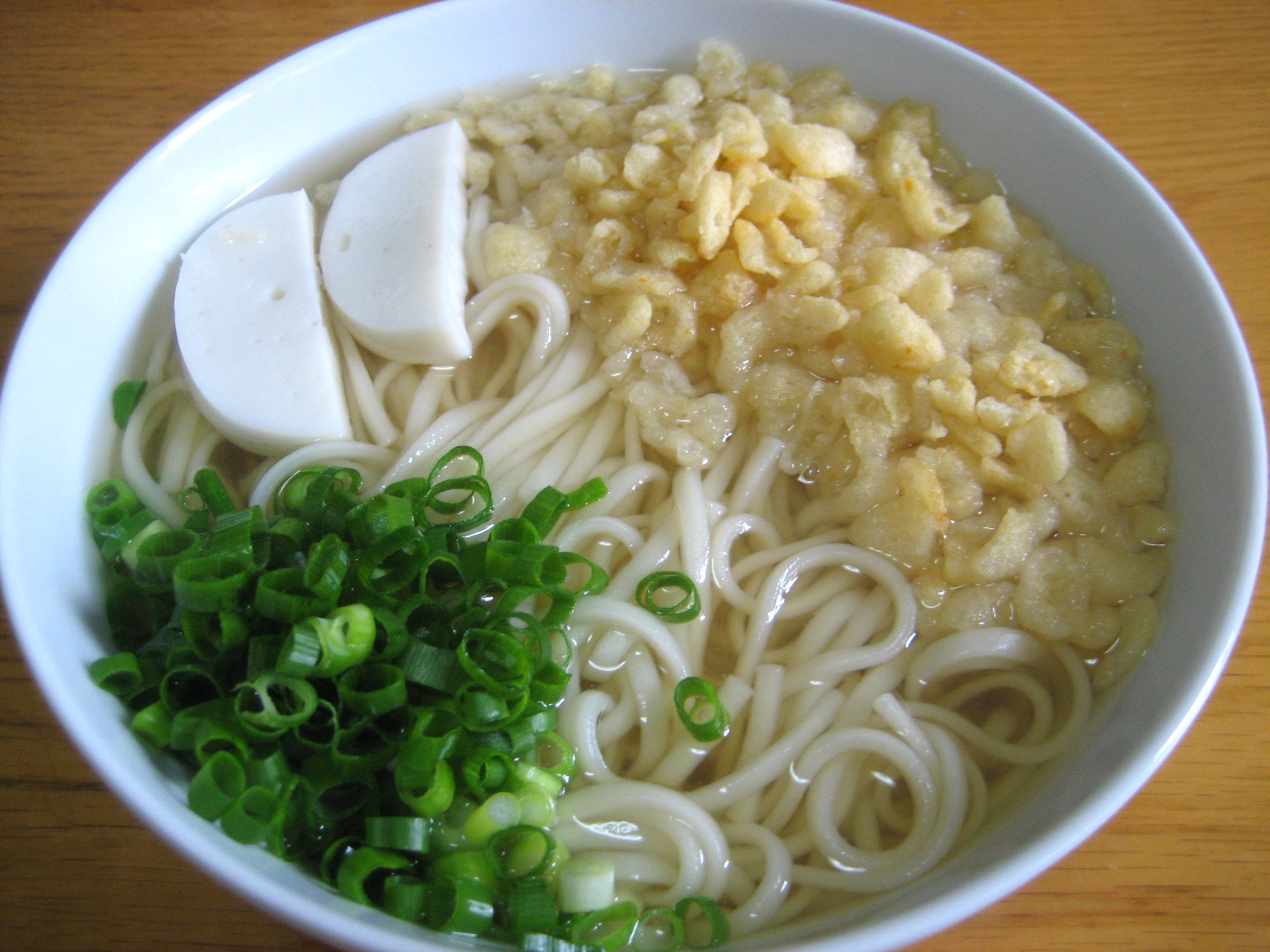Kitsune Udon and Tanuki Udona | Food in Japan
