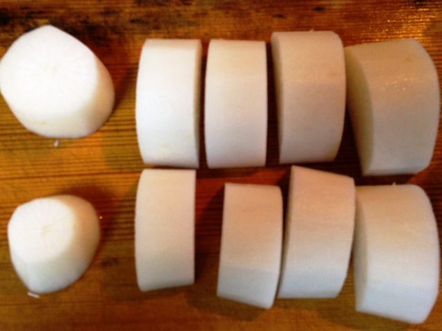 Simmered Yellow Tail and Japanese Radish (Buri Daikon) | Food in Japan